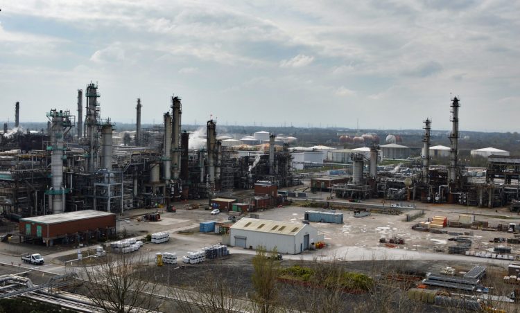 Stanlow could be ‘world’s first decarbonised refinery’ - Essar